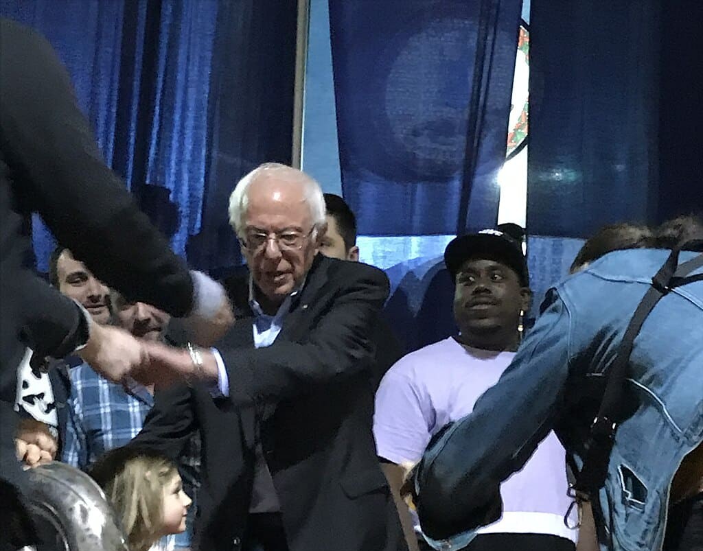 Sanders brings his anti-oligarchy tour to Texas on Friday – The Kerr ...