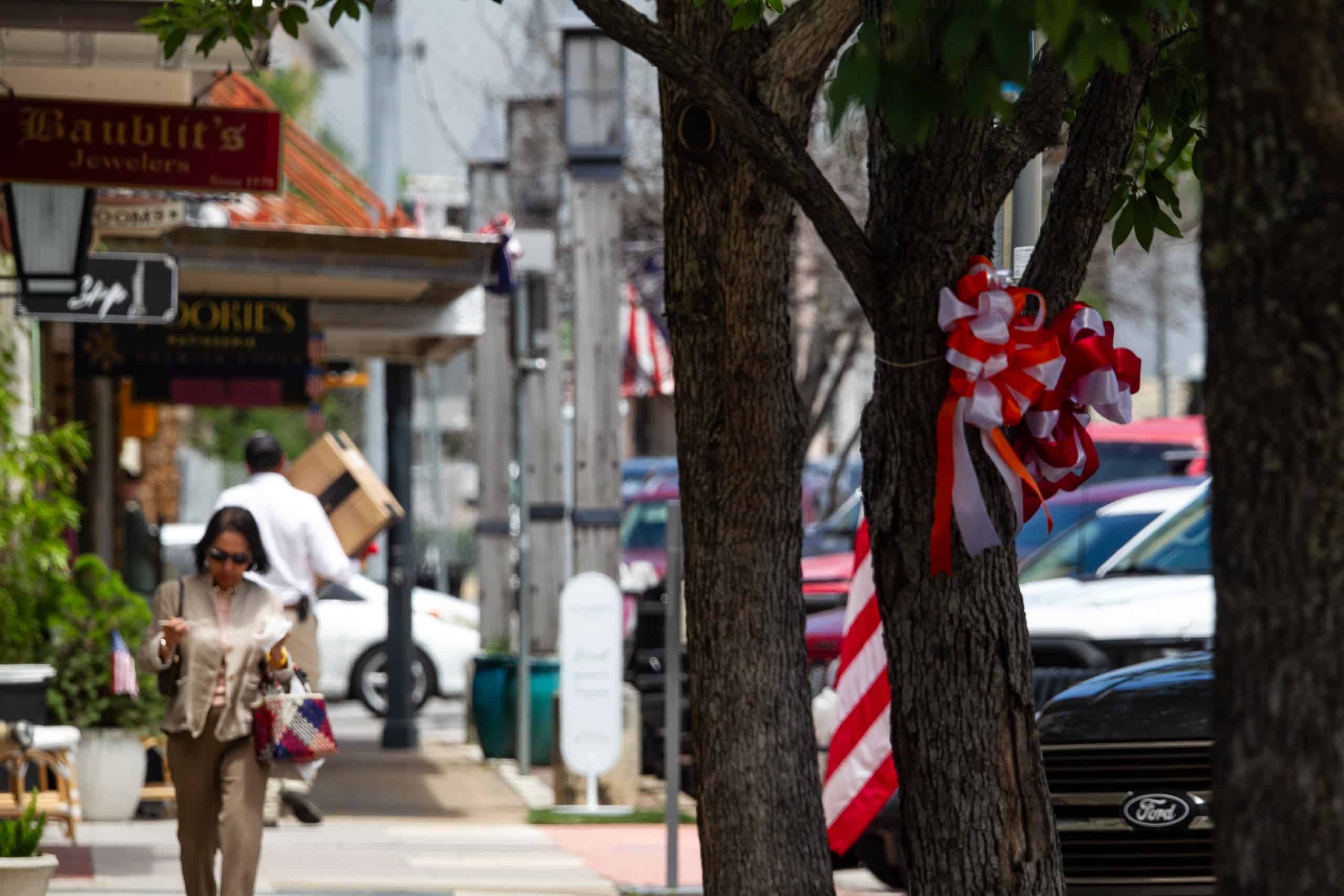 Clint Orms silversmith honors flood victims with camp color ribbons ...