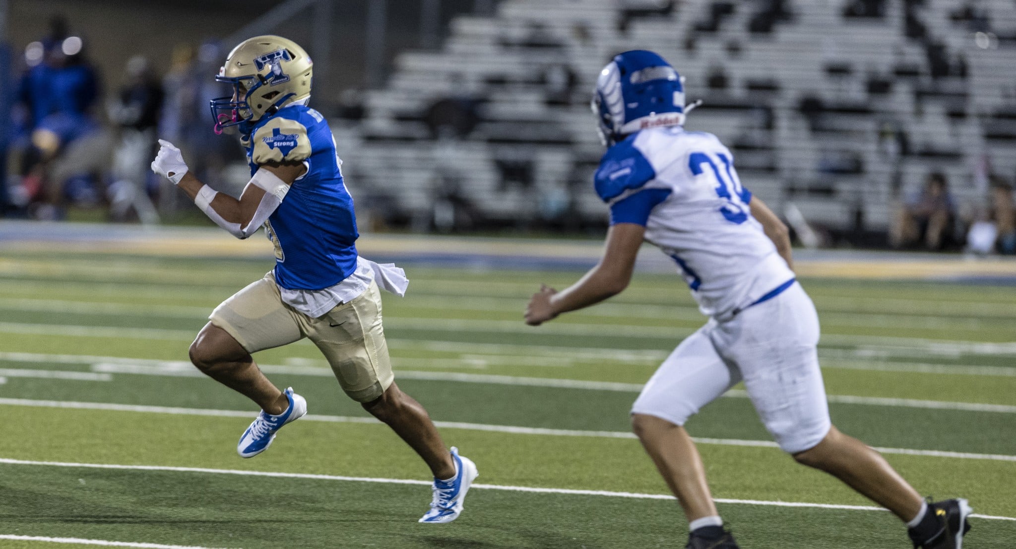 Tivy runs past Del Rio in emotional home opener to 2025 football season ...