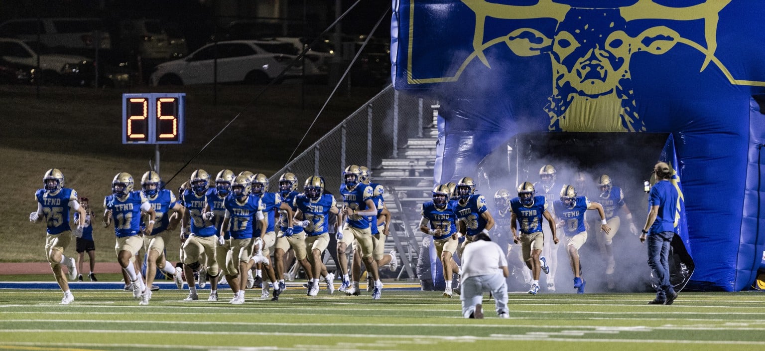 Tivy runs past Del Rio in emotional home opener to 2025 football season ...