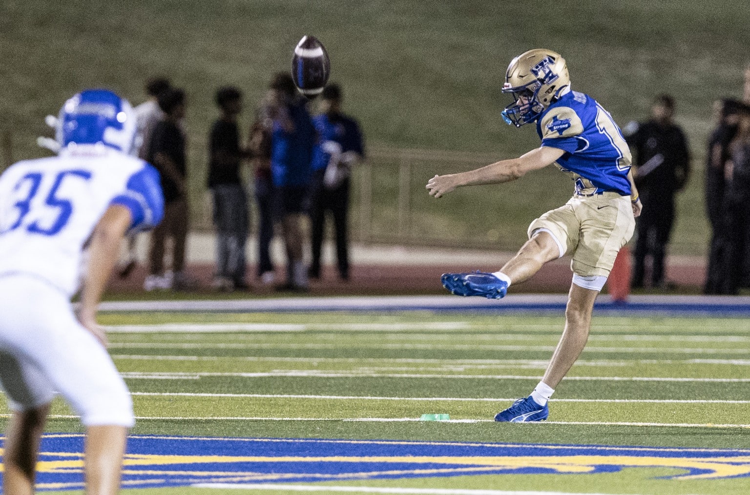 Tivy runs past Del Rio in emotional home opener to 2025 football season ...