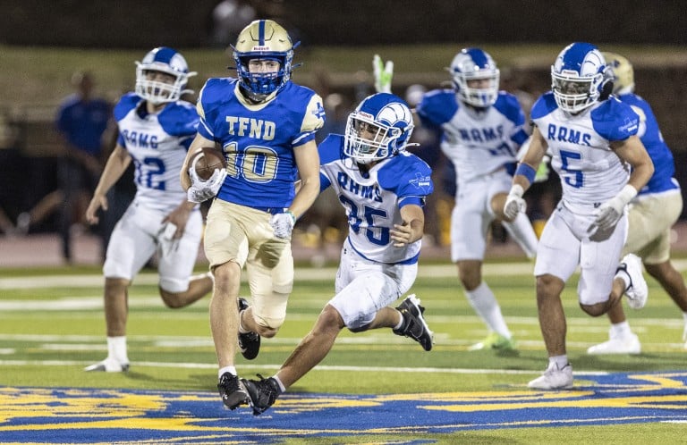 Tivy runs past Del Rio in emotional home opener to 2025 football season ...